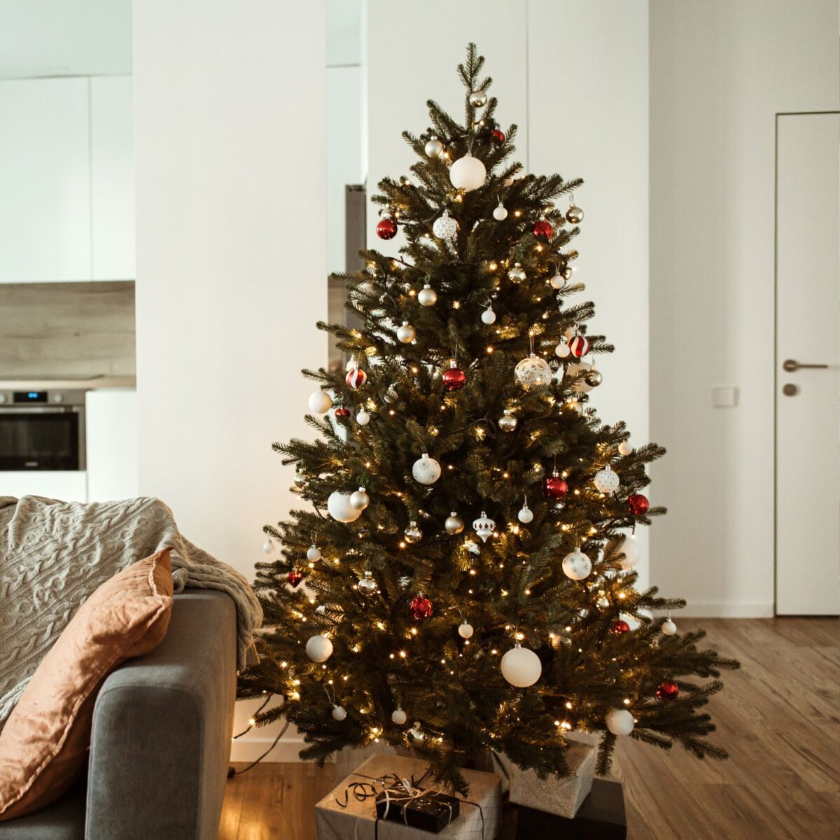 31 Unique Christmas Tree Ideas for Xmas